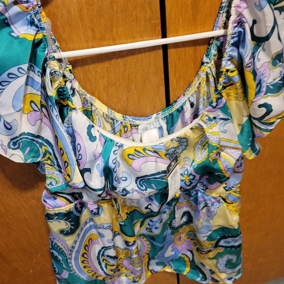 Tops | Brand New Crop Top For Summer | Poshmark